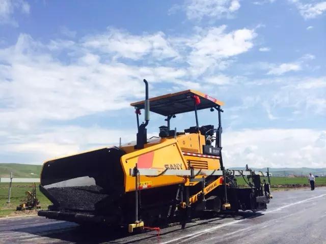 SANY paver, the optimum choice for tundra road construction