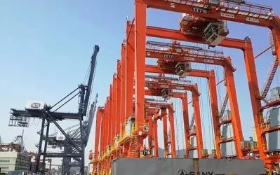 HIT welcomes arrival of SANY Hybrid RTG