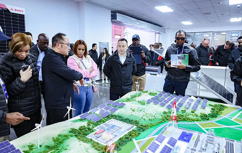 Herzlich willkommen, afrikanische Freunde! Der 2. SANY Afrik...