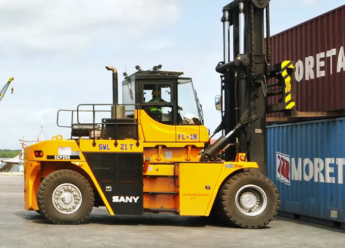 How to Operate a Forklift Truck: Basics, Step-by-Step Instructions, and ...